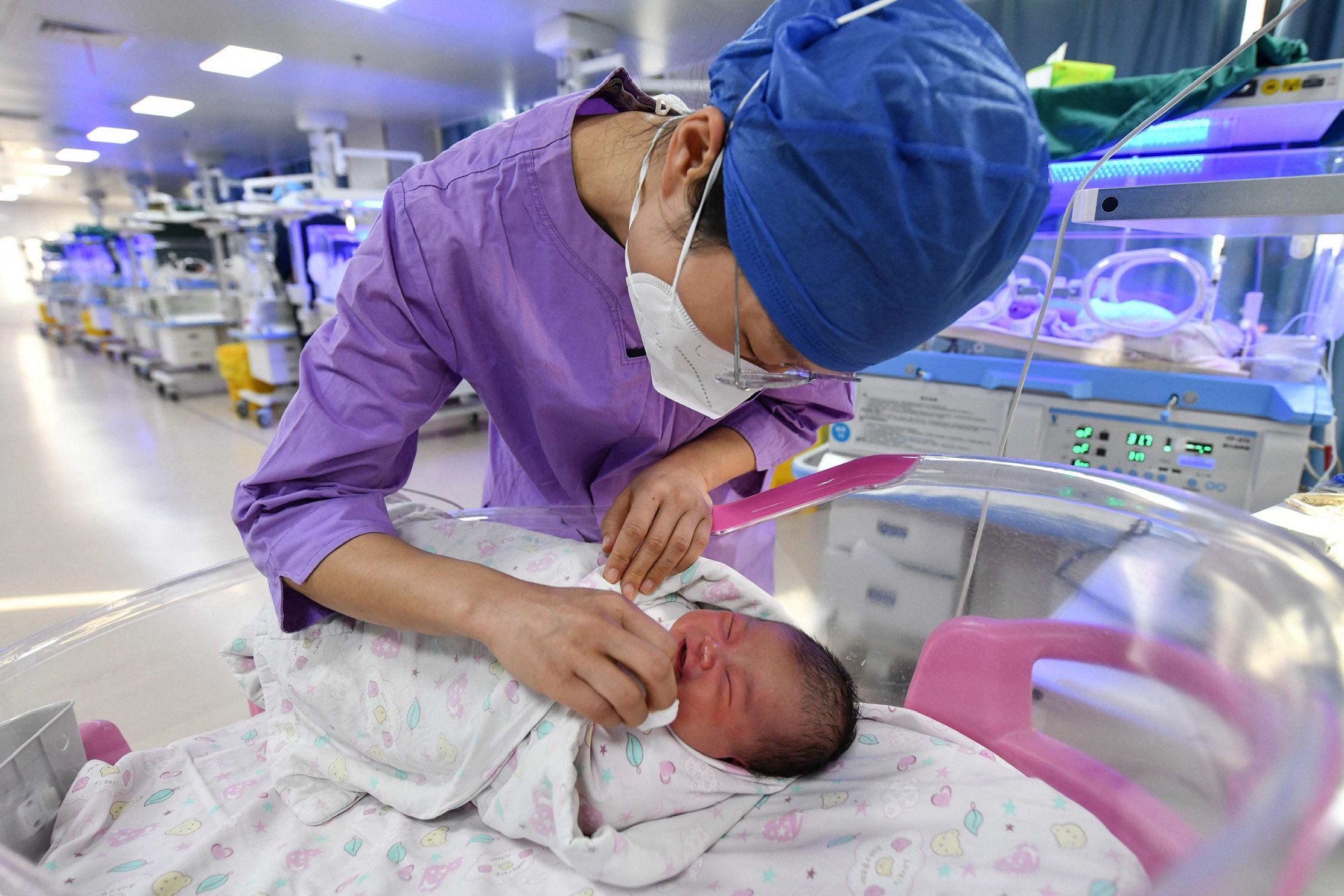China's Birth Rate Hits Record Low, Policies Fail to Lift Births ...